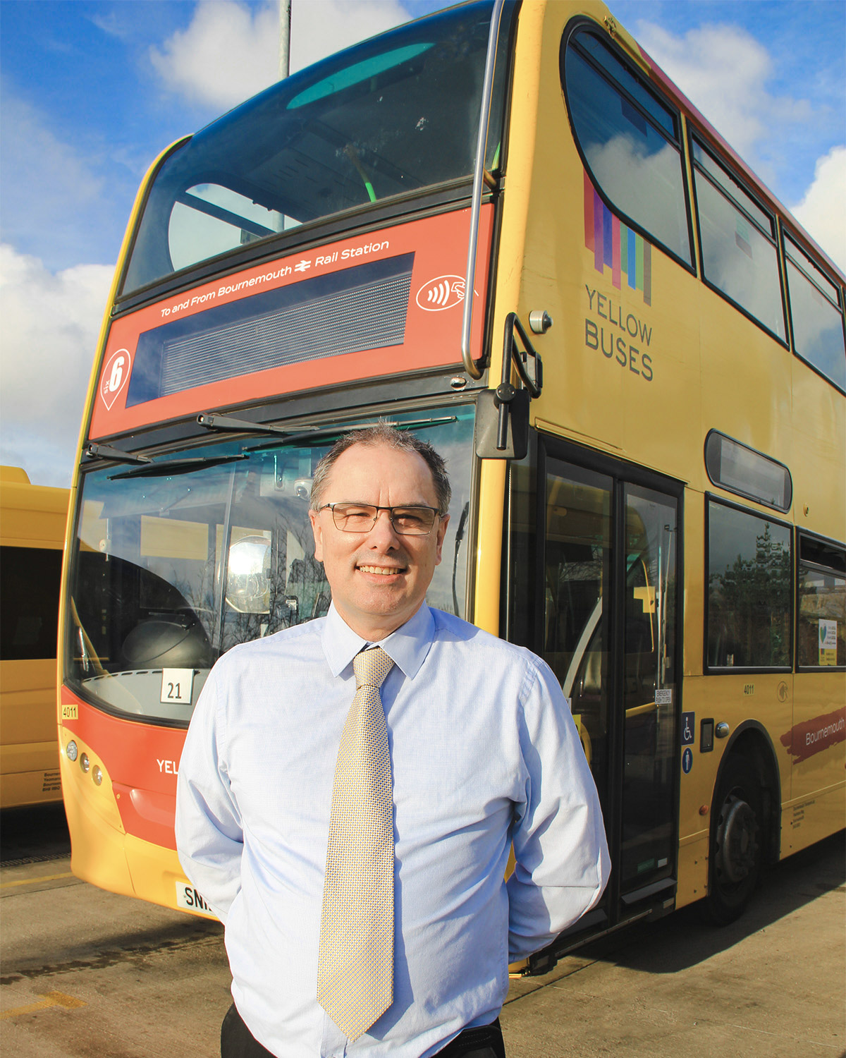 Yellow Buses’ Graham Atkins shortlisted in scheduler of the year awards ...